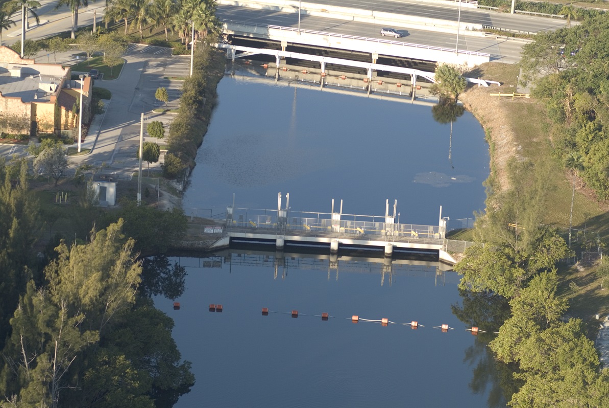 101011 Gate Control | South Florida Water Management District